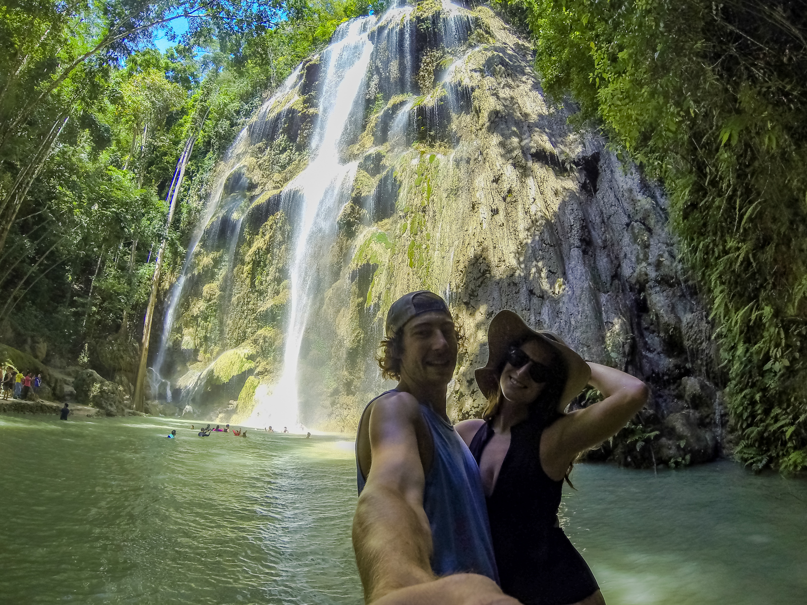 Tumalog Falls – Unique and massive – go 4 the globe